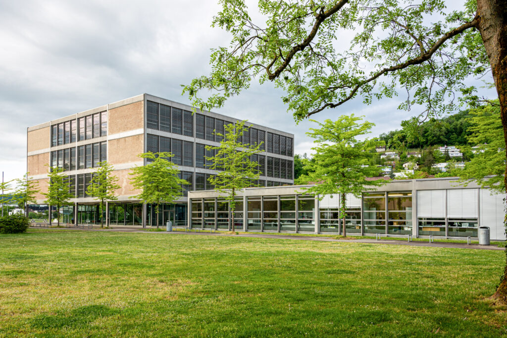 Kantonsschule - Architekturbibliothek