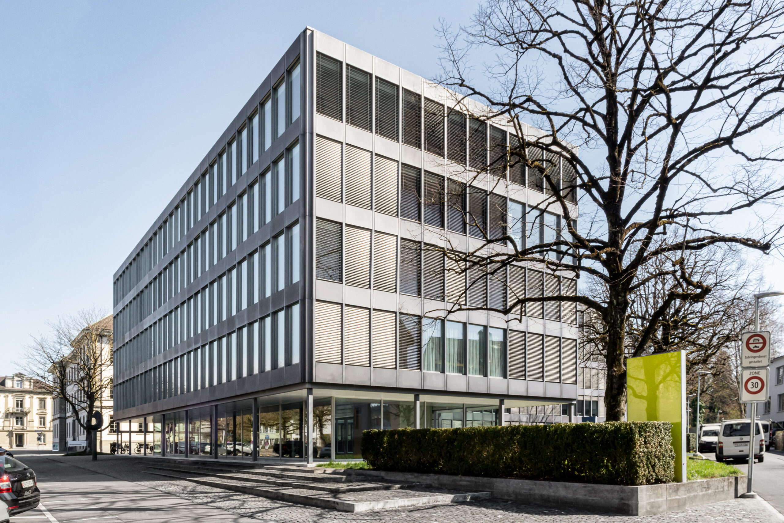 Verwaltungsgebäude - Architekturbibliothek